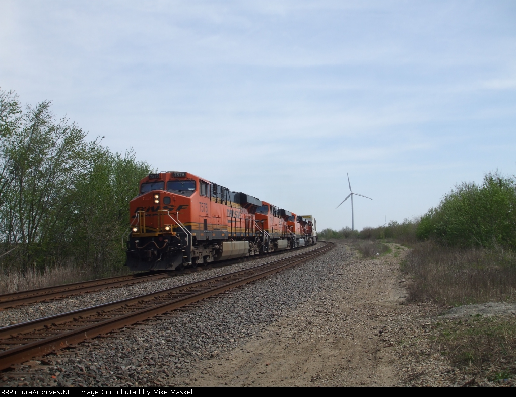 BNSF 7575